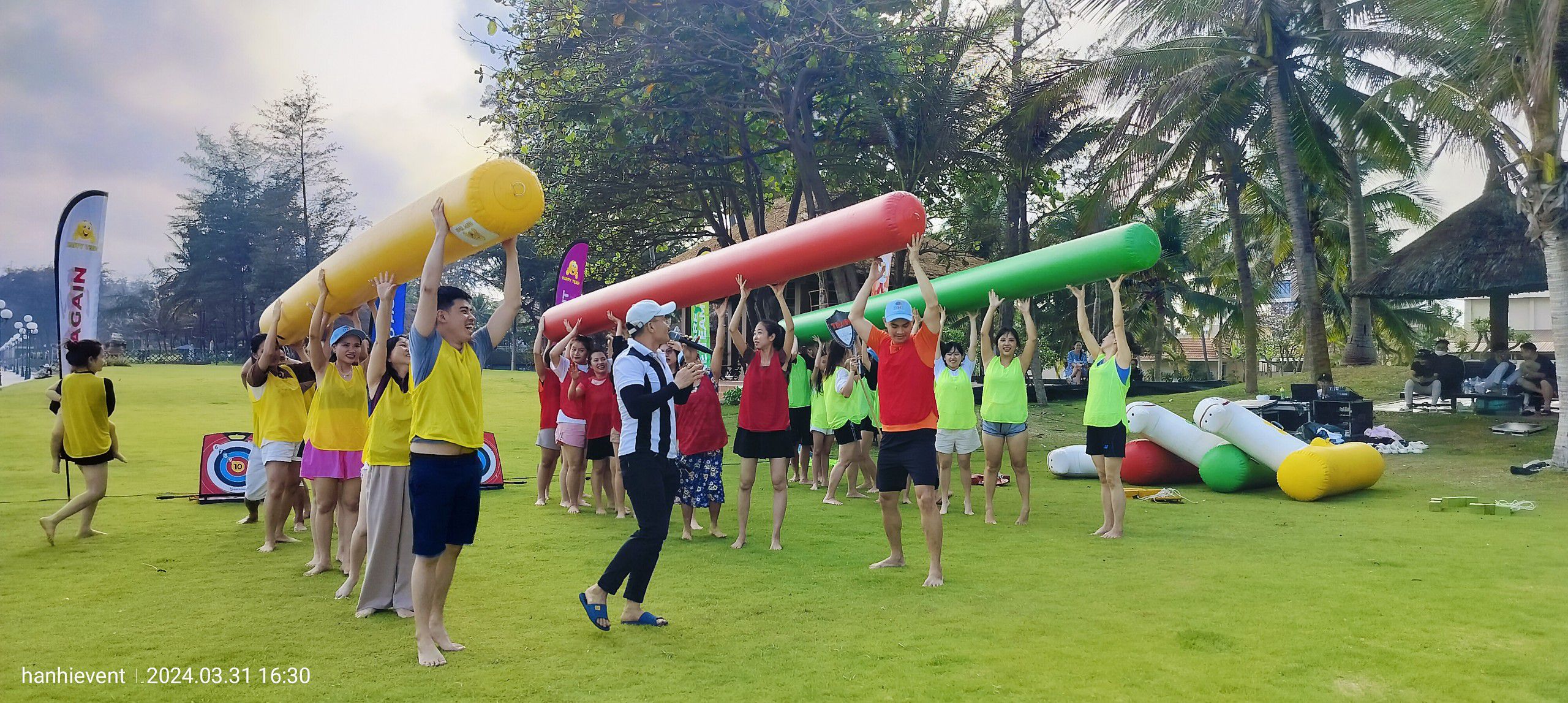 Team building trọn gói chuyên nghiệp tại Mũi Né - Phan Thiết - Bình Thuận. Tổ chức team building ...